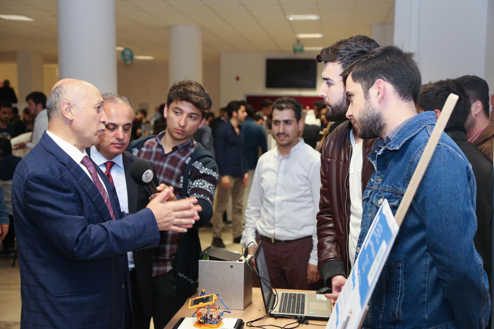 วิศวกรจัดแสดงโครงการสำเร็จการศึกษาที่ KBÜ – RayHaber