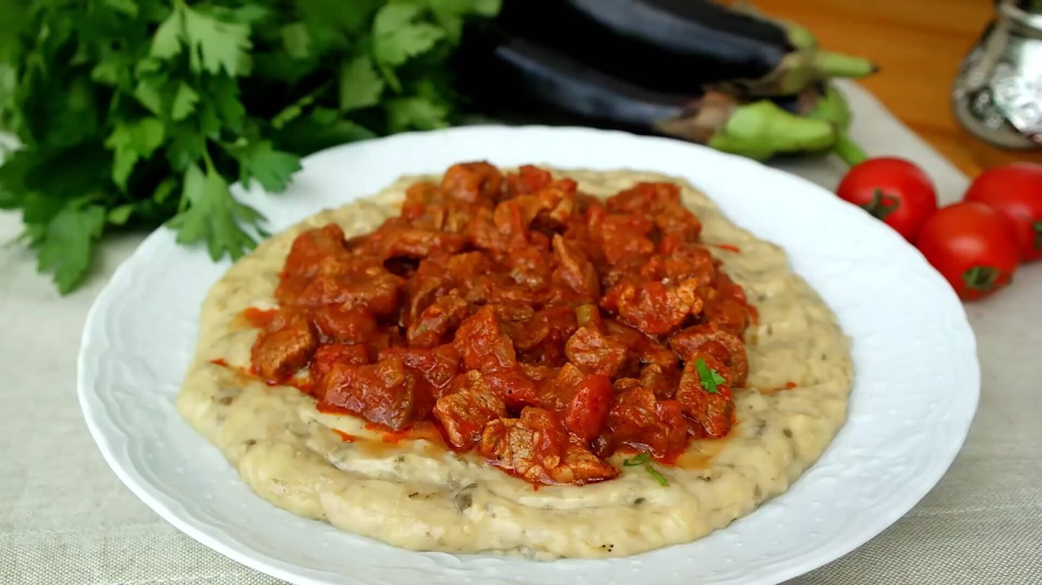 Hünkar Beğendi Nasıl Yapılır ve Malzemeleri Neler? Hünkar Beğendi Tarifi